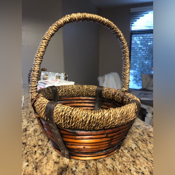 Accents | Rustic Woven Basket With Handle | Poshmark